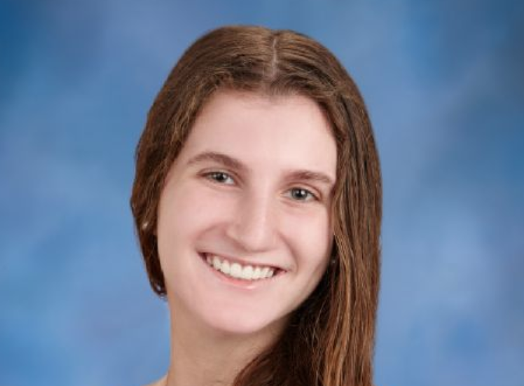 5 QUESTIONS WITH…Senior Meghan Loftus | The Advocate Online