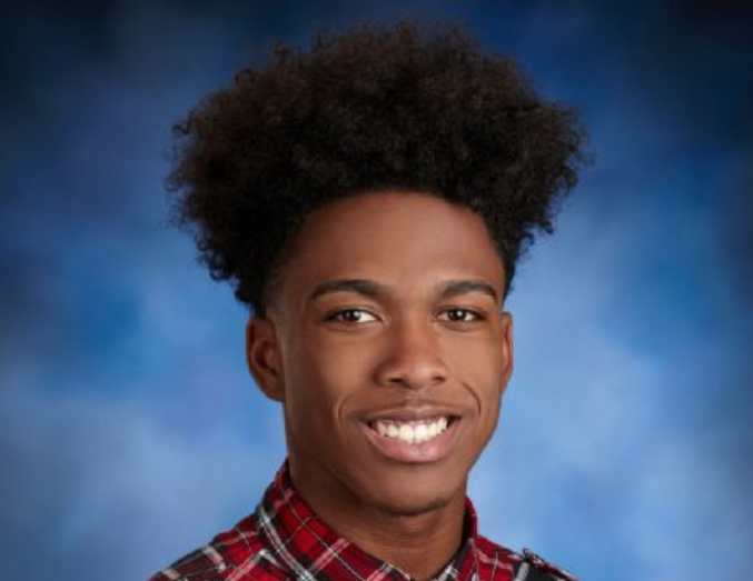 5 QUESTIONS WITH…Senior Antonio Brown | The Advocate Online