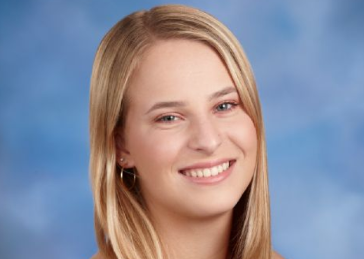 5 QUESTIONS WITH…Senior Laney Smith | The Advocate Online