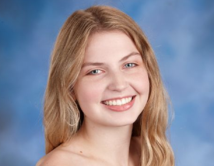 5 QUESTIONS WITH…Senior Mackenzie Evans | The Advocate Online