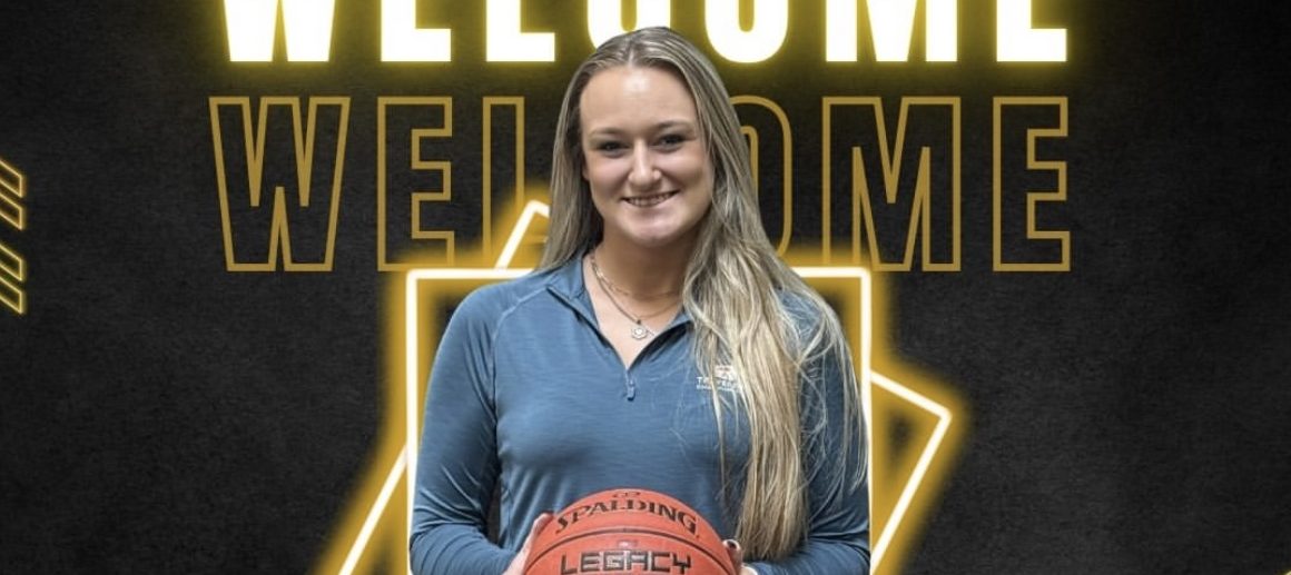 SPORTS: Jozefick Era Begins For Jonathan Law Girls Basketball Team ...